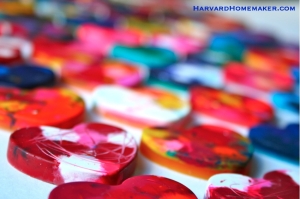 Melted Crayon Hearts with Free Printable Valentines - Harvard Homemaker